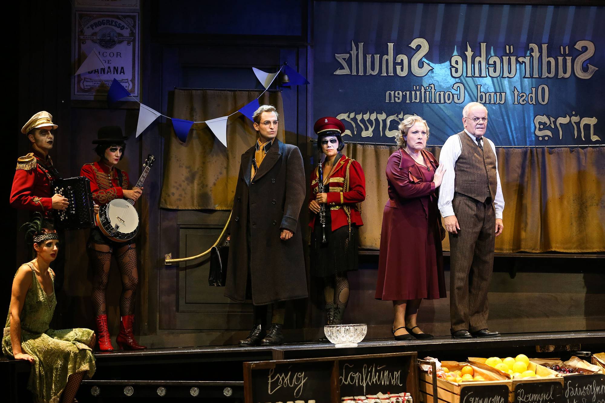 Szenenfotos - Volksoper Wien